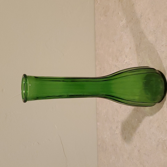 Vintage | Accents | Vintage Ribbed Emerald Green Bud Vase | Poshmark